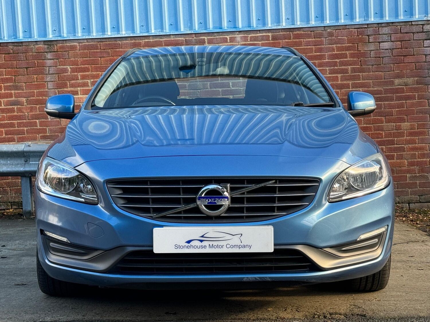 Used VOLVO V60 2013 Blue in Stonehouse, Gloucestershire | Stonehouse ...