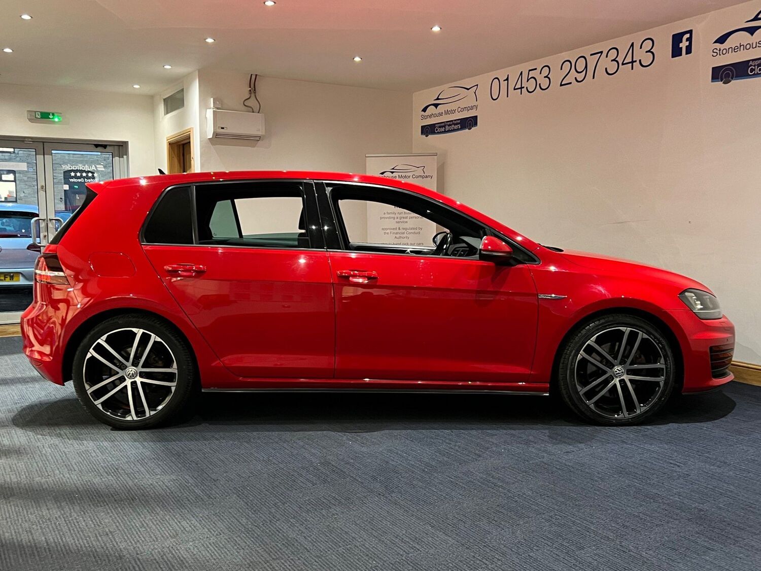 SOLD - Used VOLKSWAGEN GOLF 2015 Red in Stonehouse, Gloucestershire ...